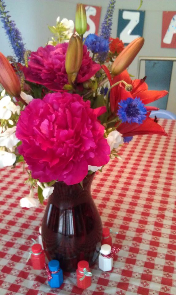 5 Easy Party Decoration Ideas – My Castle Heart Publications